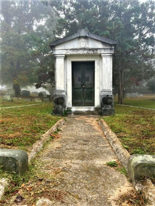 Stroll Through History - Historic Oakwood Cemetery